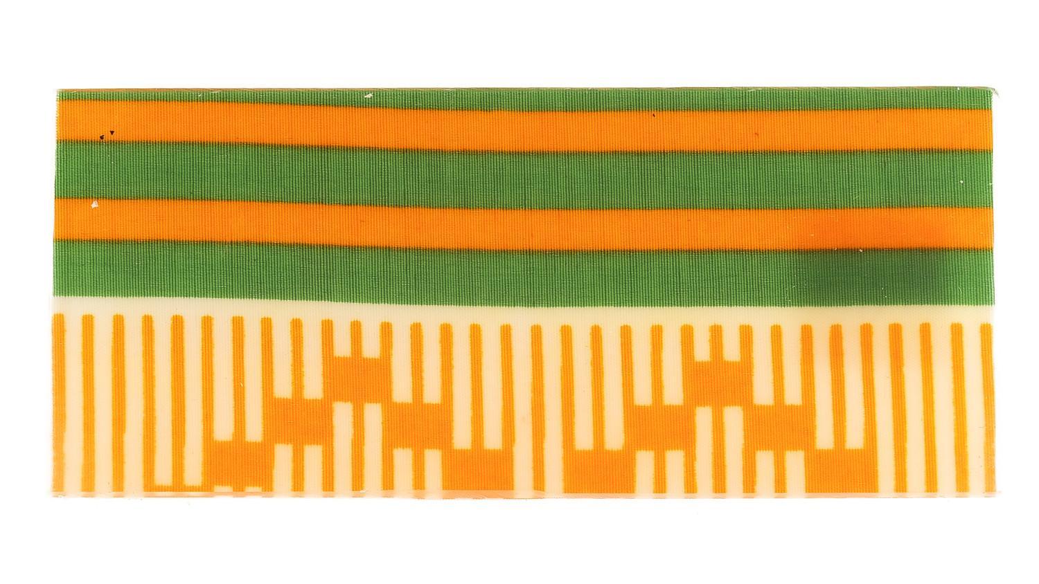 Plaque d'inclusions In Resin African loincloth / champagne background