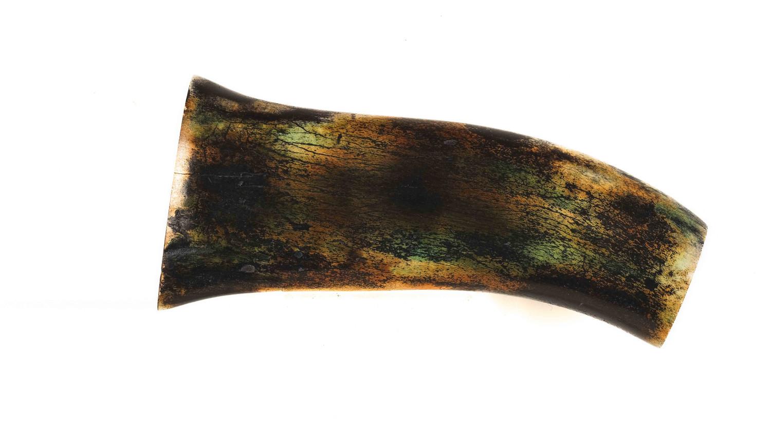 Antique tinted caribou log